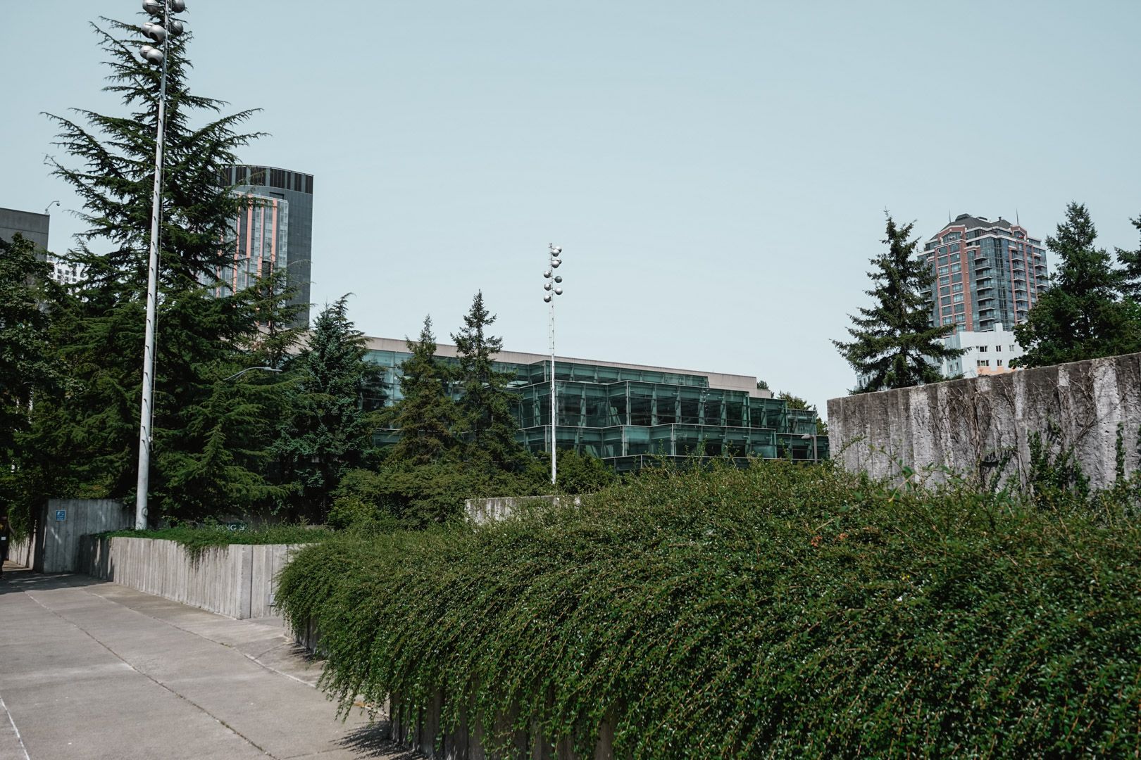 Freeway Park, an Urban Oasis That Bridges Over a Highway | Traveling ...