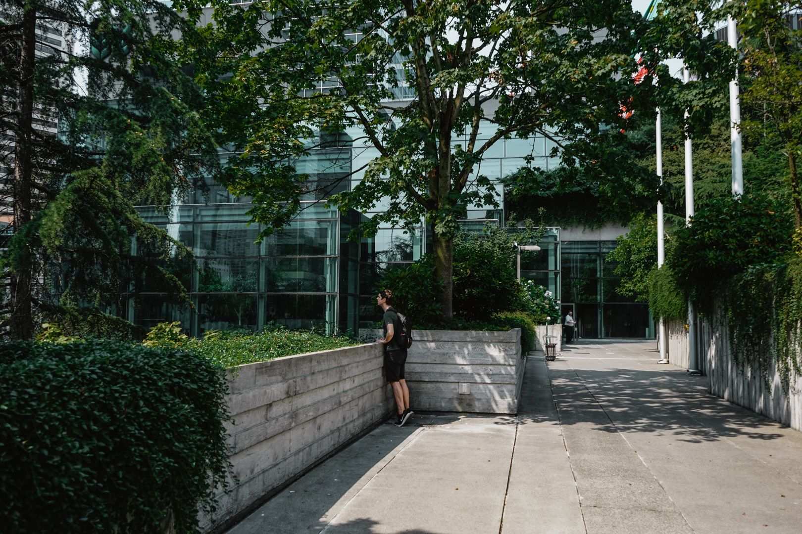 Freeway Park, an Urban Oasis That Bridges Over a Highway | Traveling ...