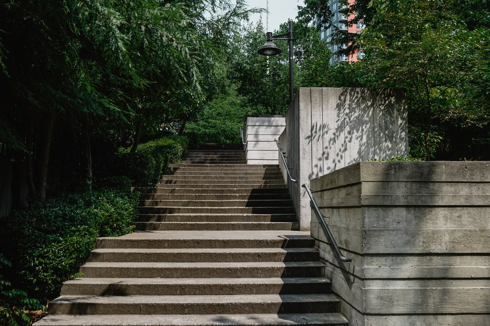 Freeway Park, an Urban Oasis That Bridges Over a Highway | Traveling ...